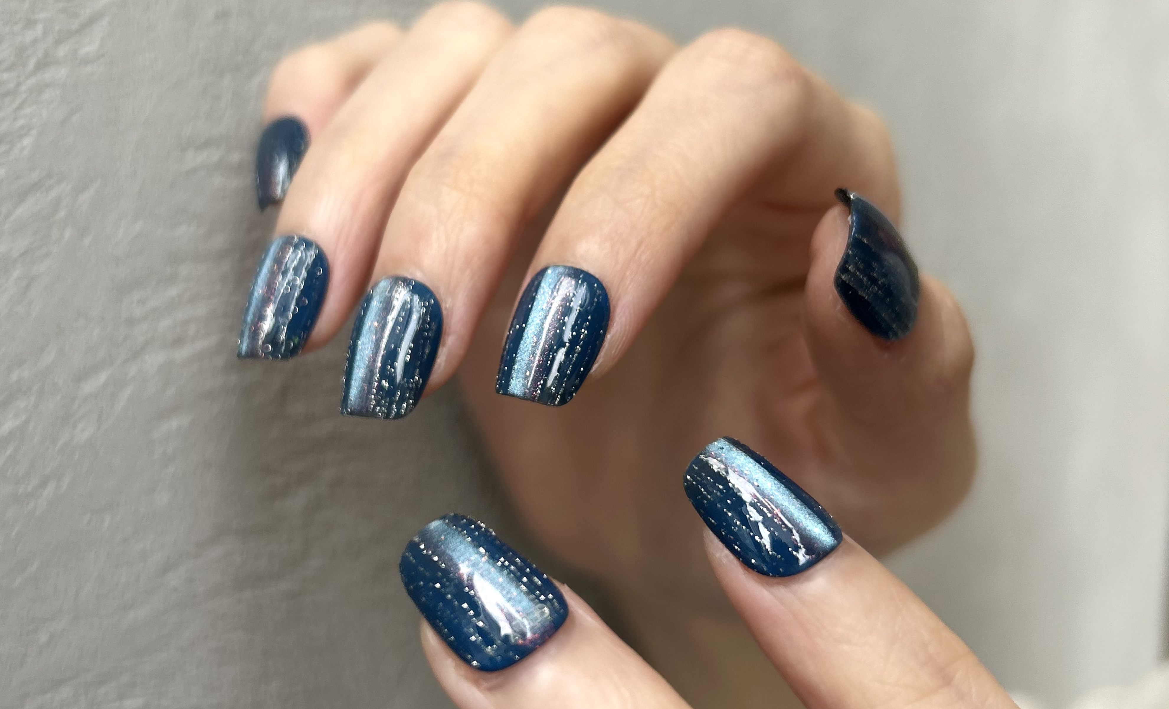 How to Remove Press-On Nails? A Step-by-step Guide to Remove Glue Tabs – GELLY Press On Nail