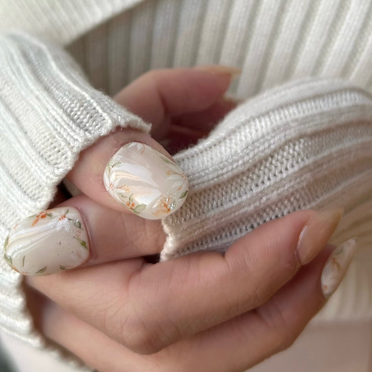 Fresh and Clean Watercolor Floral Wreath Press On Nails – GELLY Press ...